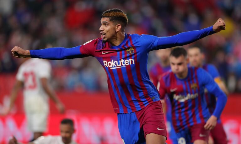 Liverpool preparing formal offer to sign Barcelona centre-back Ronald ...