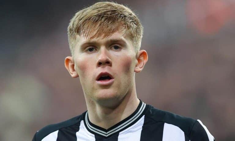 Liverpool battling with Man Utd & Arsenal to sign Lewis Hall