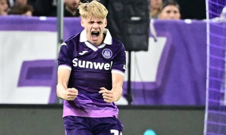 Tottenham battling with Arsenal & Liverpool to sign De Cat