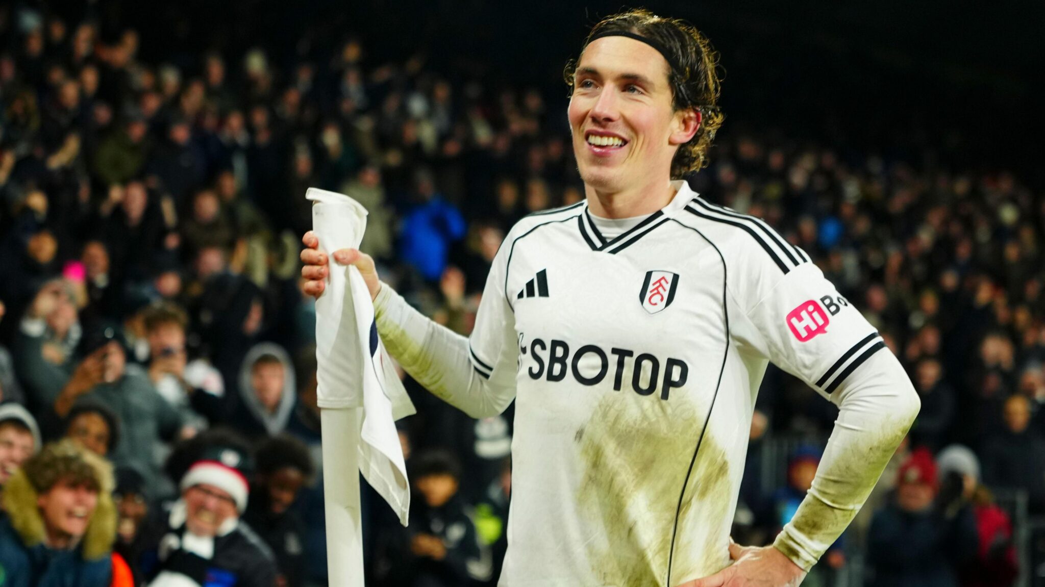 Everton join race to sign Fulham star Harry Wilson